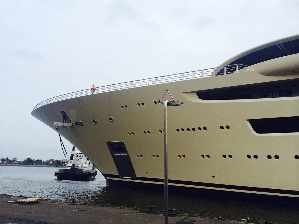 Yacht DILBAR, Lurssen | CHARTERWORLD Luxury Superyacht Charters